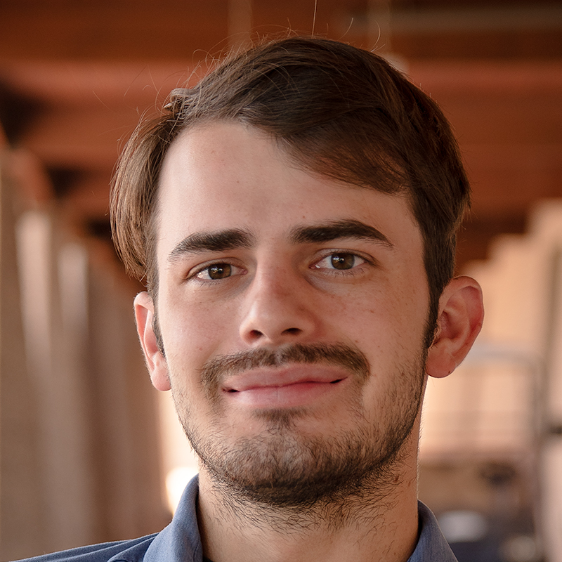 dylan-devlieger-2122-profile – Mesa Legend